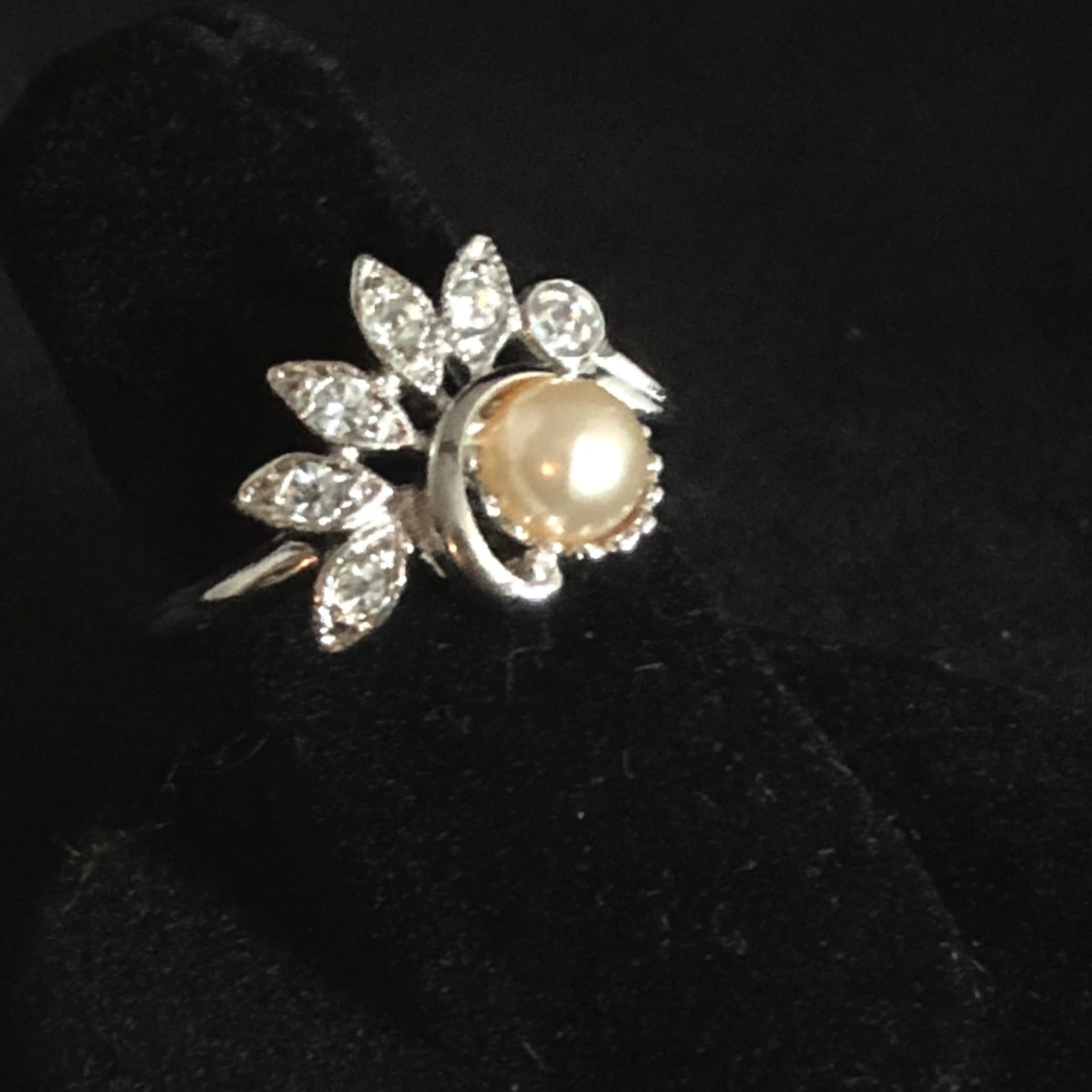 1975 Avon Fan Fare Ring – Retro Kandy Vintage